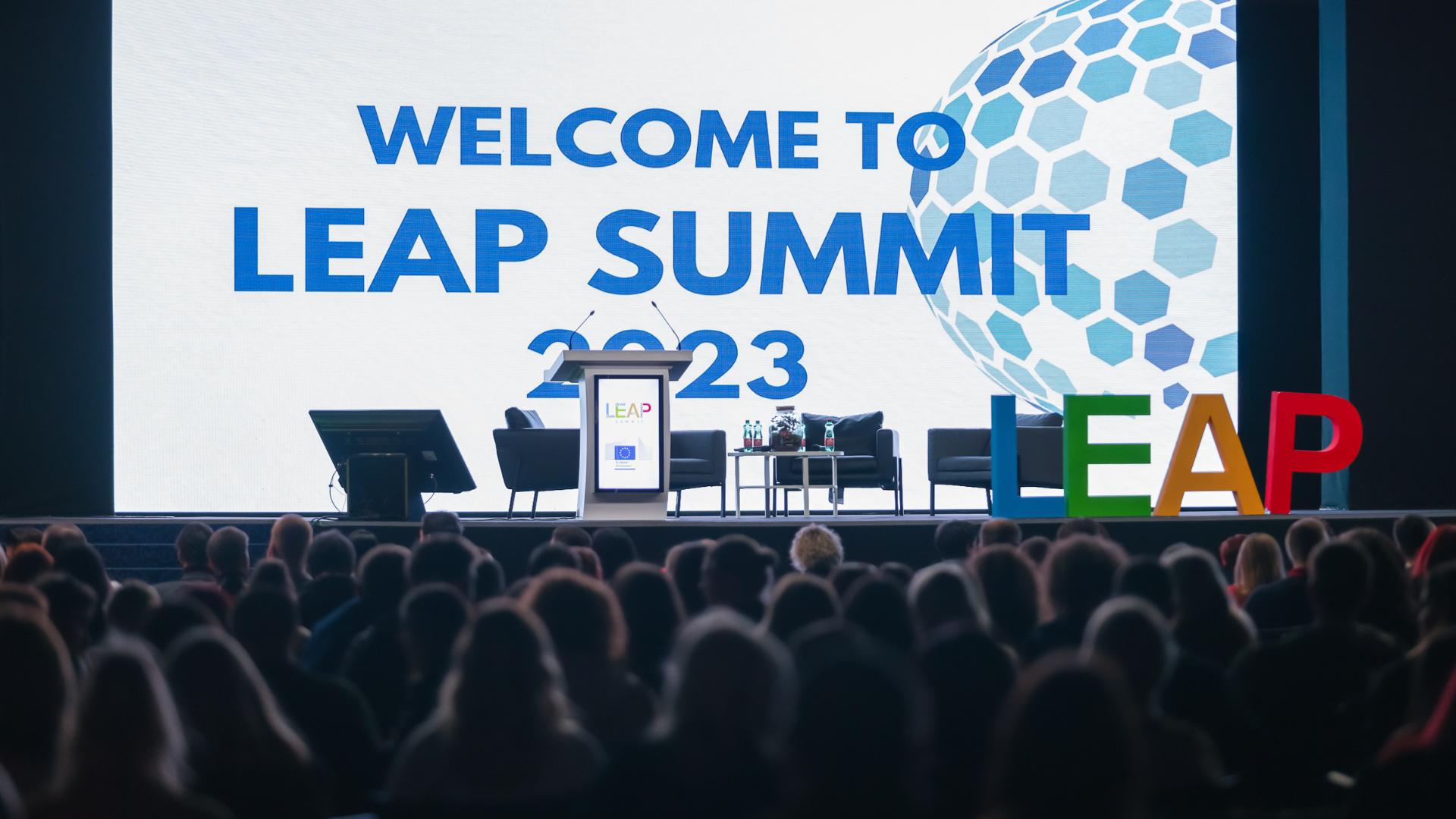 HURA | Međunarodna konferencija LEAP Summit i ove godine dovodi niz stručnjaka iz različitih ...